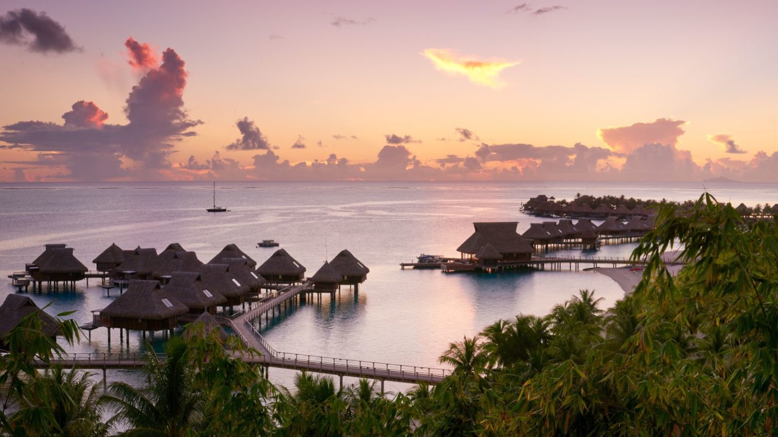 7 French Polynesia resorts that welcome kids of all ages ...