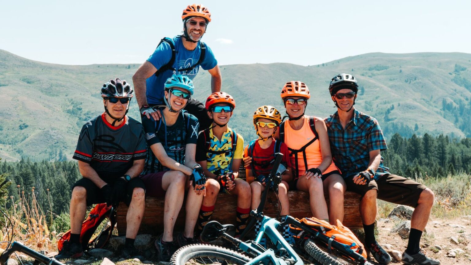 Guided Tours: 11 Best Tour Companies for Family Vacations ...