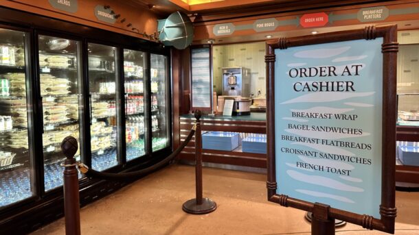 Dining and Restaurants at Disney's Aulani Resort: Ultimate Guide ...