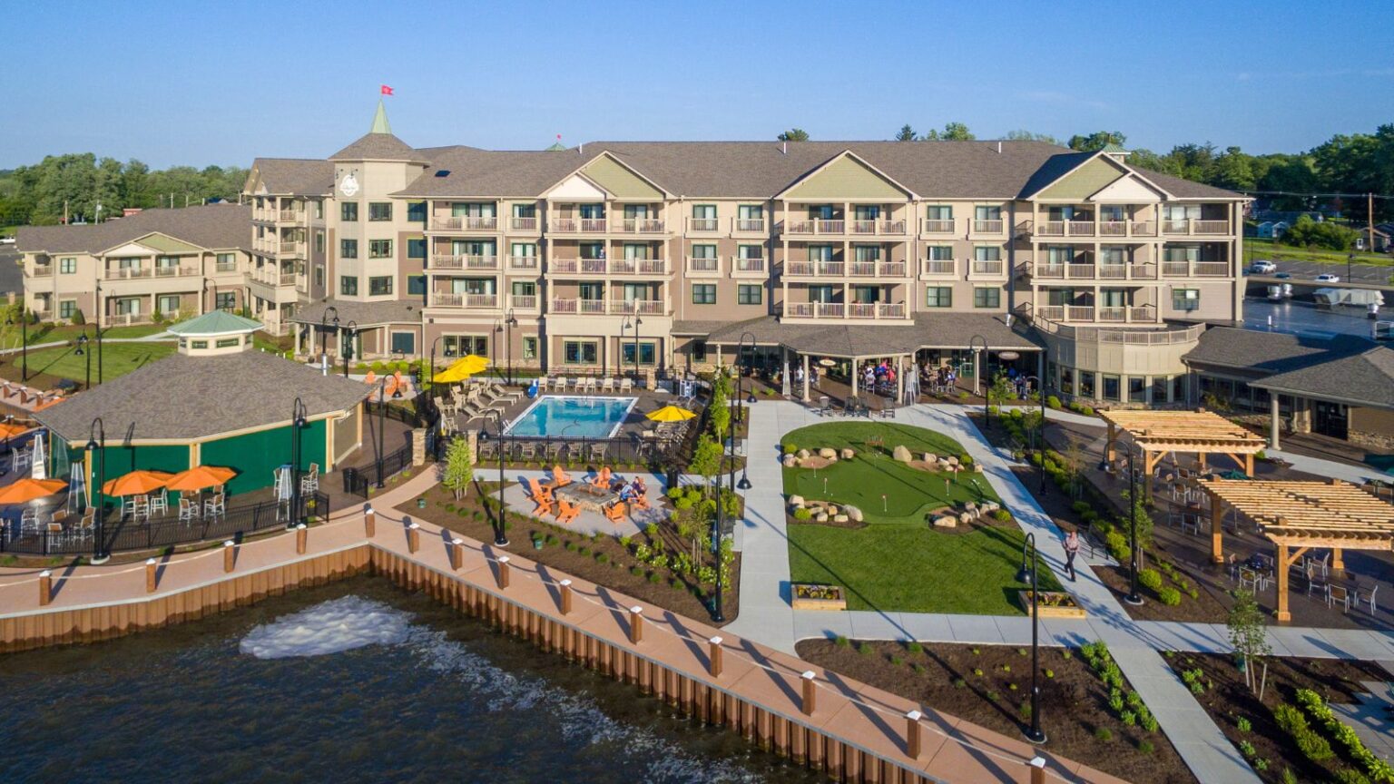17 best lake resorts and hotels in the U.S. for families ...