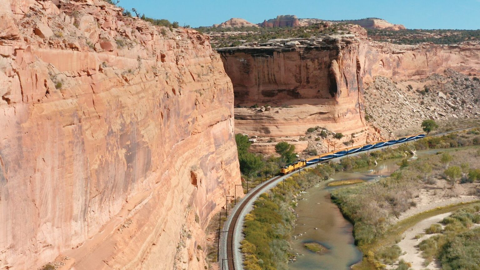 Explore North America with these 11 scenic train vacations (2025 ...