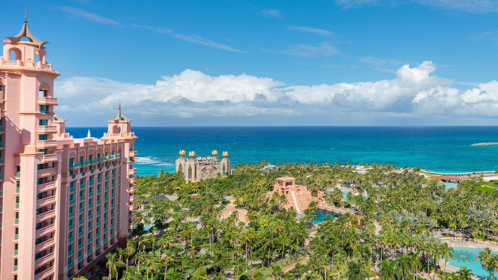 These 12 all-inclusive resorts come with unbelievably cool perks ...
