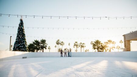 Christmas Family Resorts Near Me: 29 Festive Spots Across the U.S ...