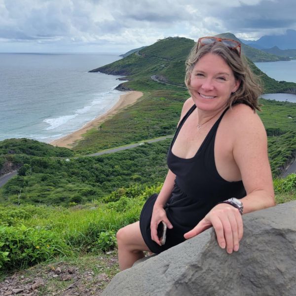 Jamie Moore, FamilyVacationist Expert