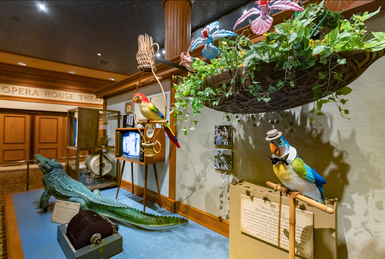 First look: Disneyland's "Walt Disney - A Magical Life" featuring the ...