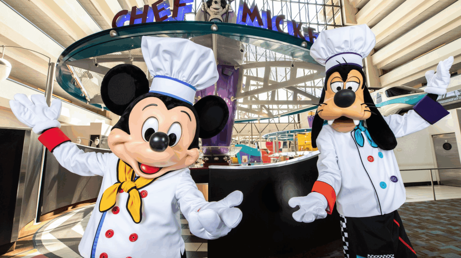 7 character dining restaurants with Mickey Mouse in Walt Disney World ...